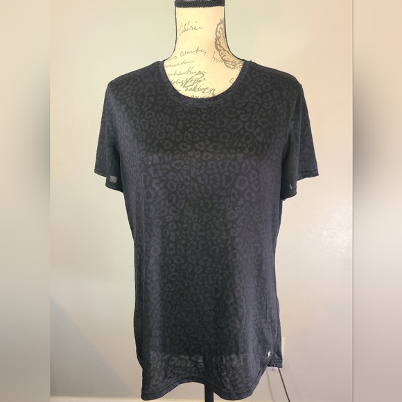 Danskin Now | Tops | Danskin Now Semifitted Xl Cheetah Ptint Tee | Poshmark